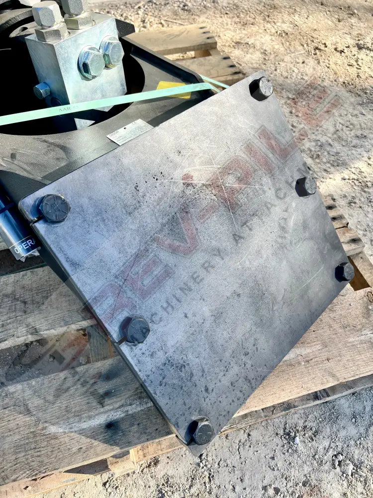 Bolt-On Mount Plate (blank) – Excavator Mounts – Rev-Pile Inc. – Rev-Pile™